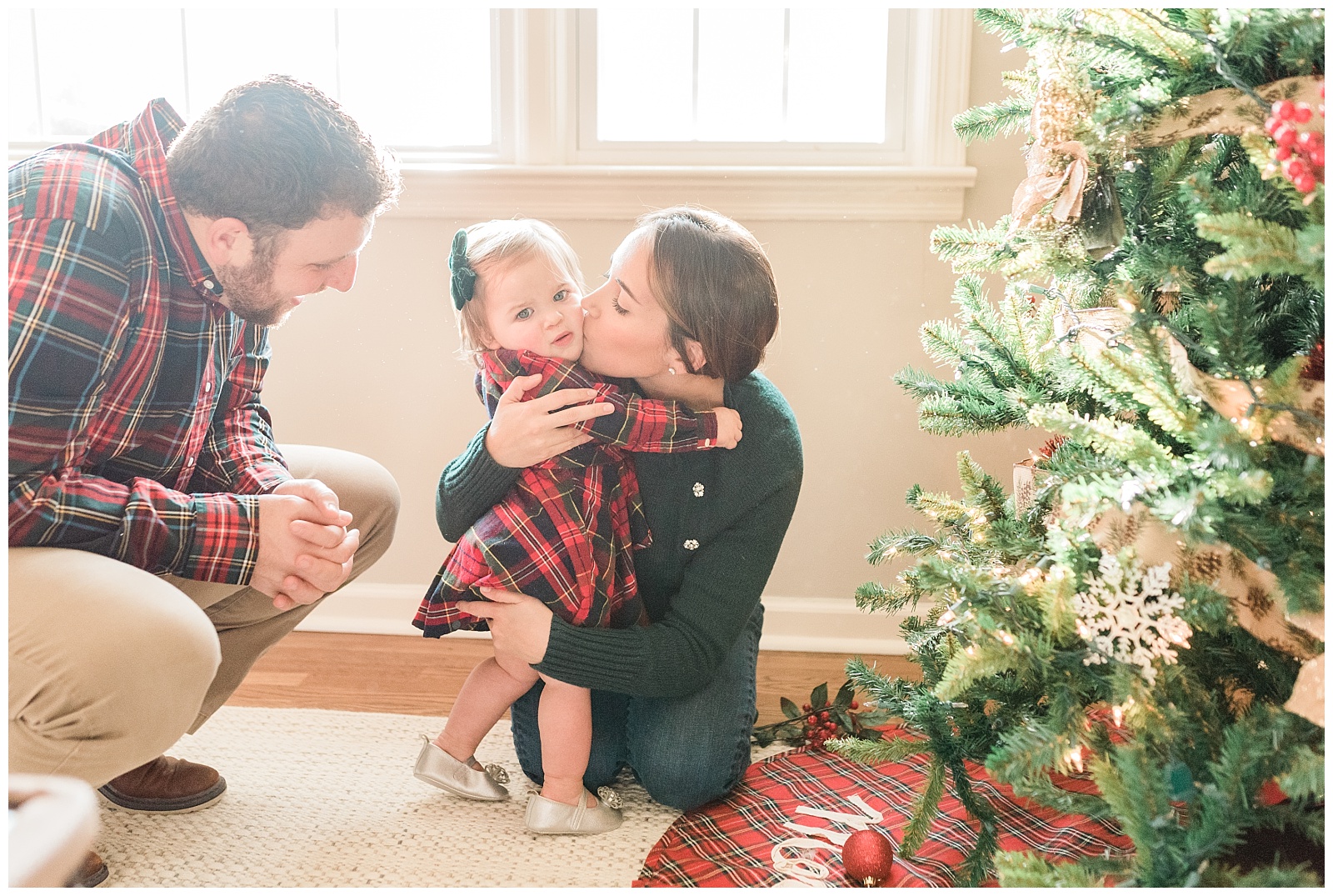 In Home Holiday Family Session, NJ | The Albanos - jenniferlarsenphoto.com