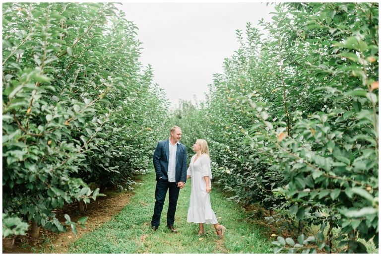Alstede Farms, NJ Sunflower Field & Farm Engagement | Rachel & Brian ...