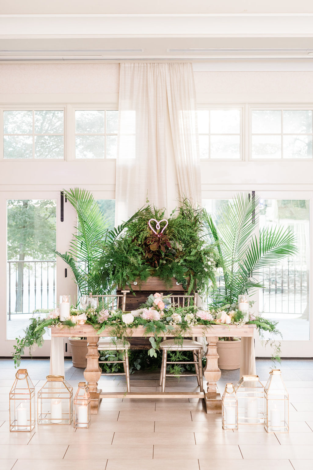 Wedding Decor Design Tips from a Real Bride - jenniferlarsenphoto.com