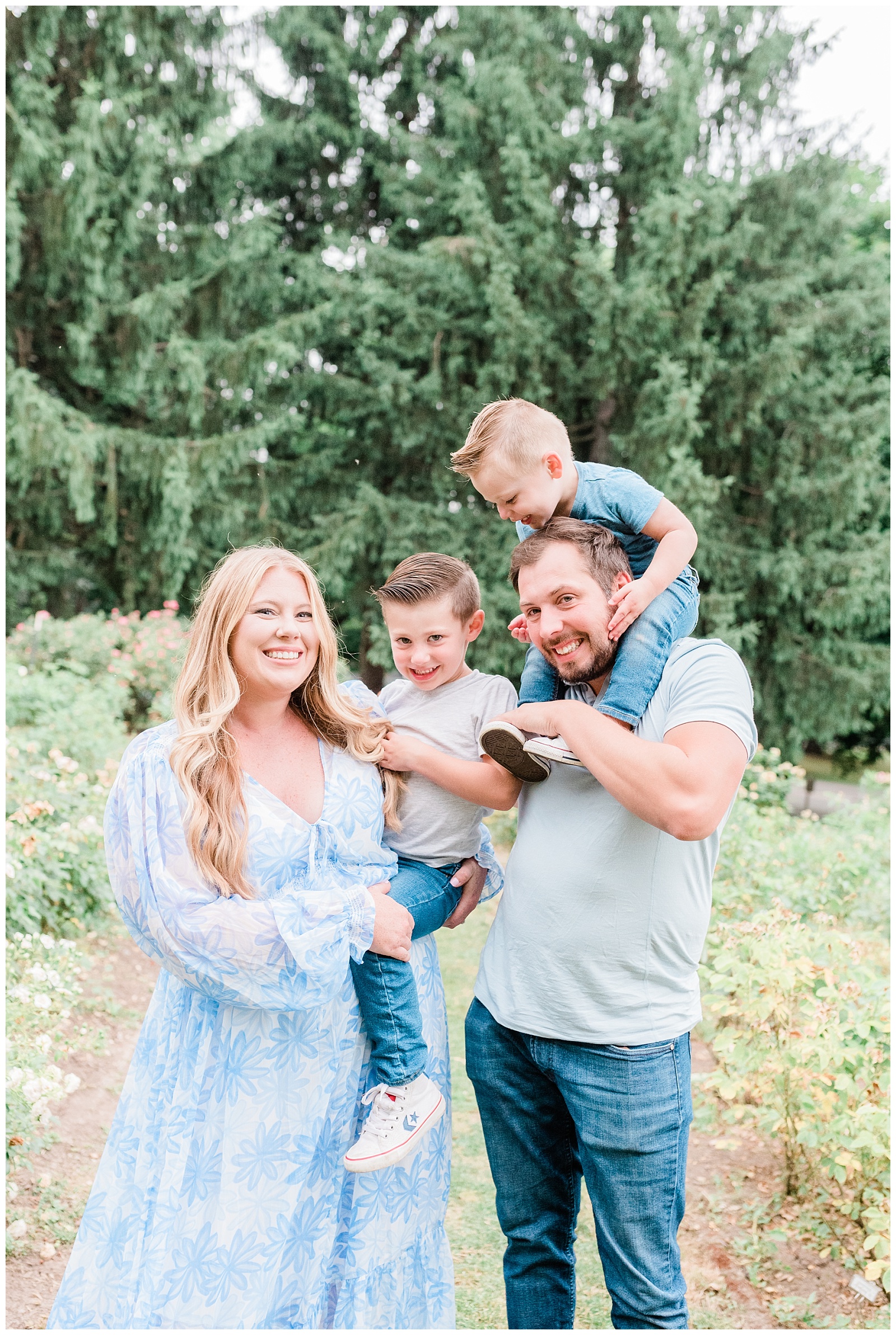 Rose Garden Mini Sessions Recap! - jenniferlarsenphoto.com