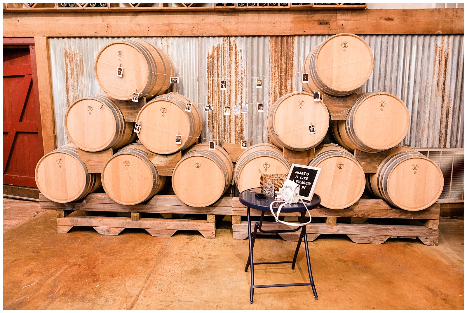 Red Maple Vineyard Wedding | Brittany & Craig - jenniferlarsenphoto.com