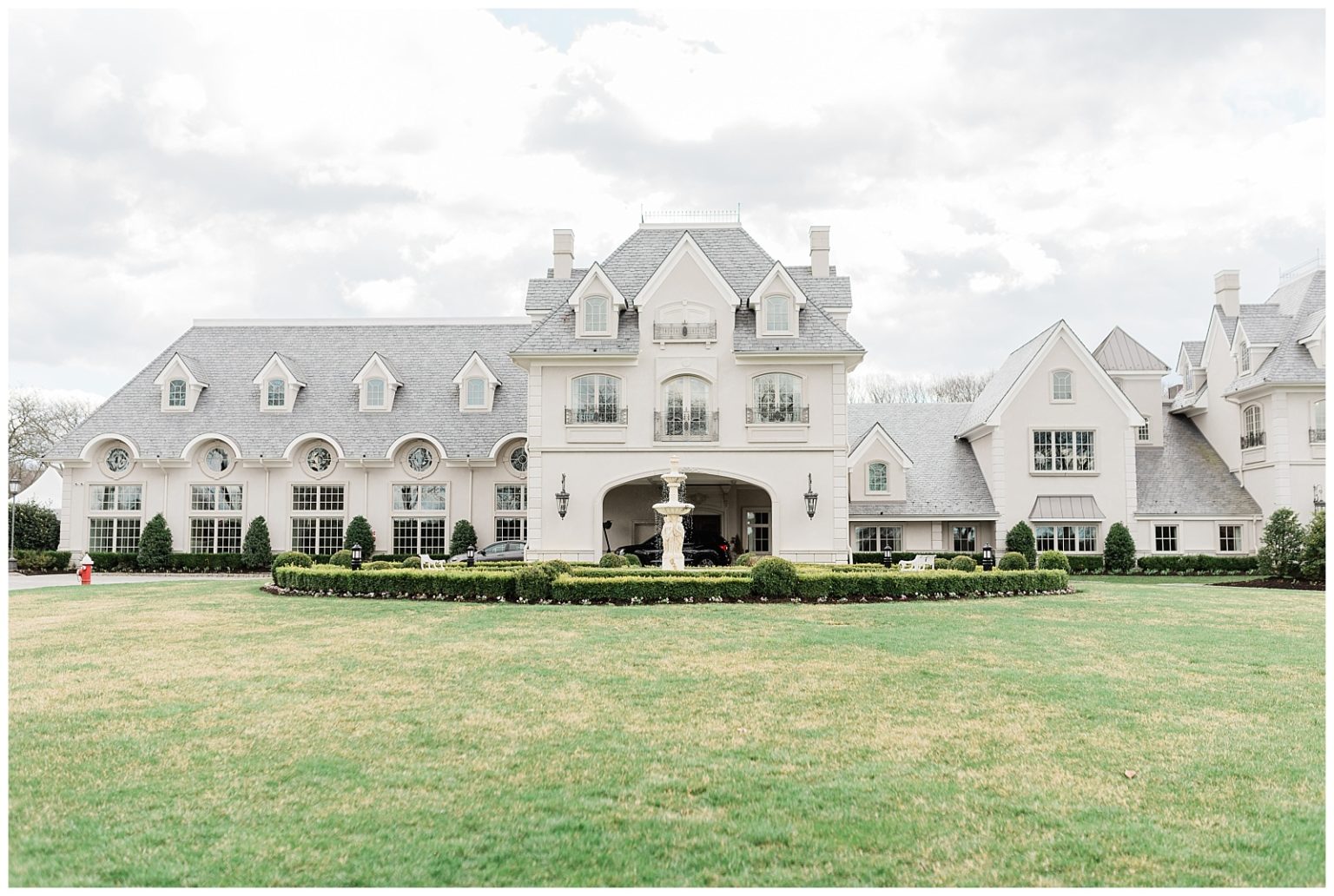 Spring Park Chateau Wedding | Mika & Austin - jenniferlarsenphoto.com