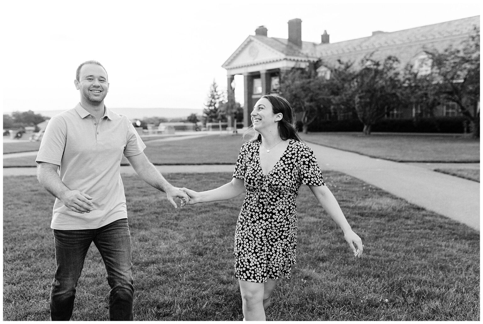Bucknell University Engagement Session | Alexa & Jake - jenniferlarsenphoto.com