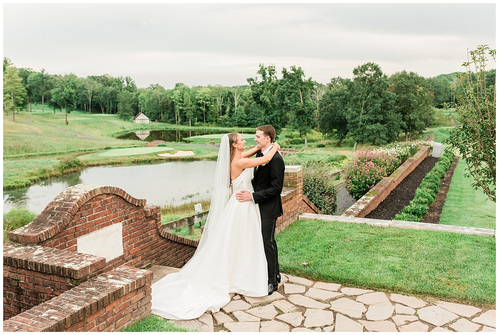 Hamilton Farm Golf Club Wedding | Erica & Steven - jenniferlarsenphoto.com