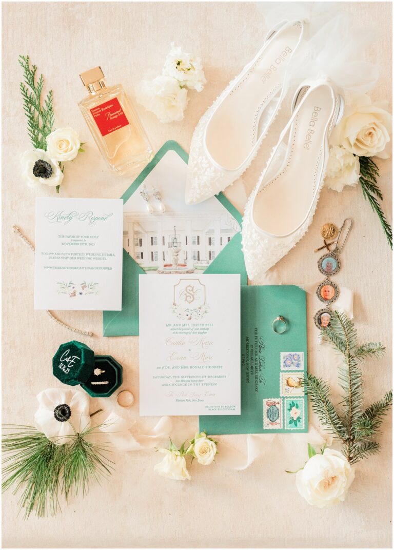 Park Savoy Winter Wedding | Caitlin & Evan - jenniferlarsenphoto.com