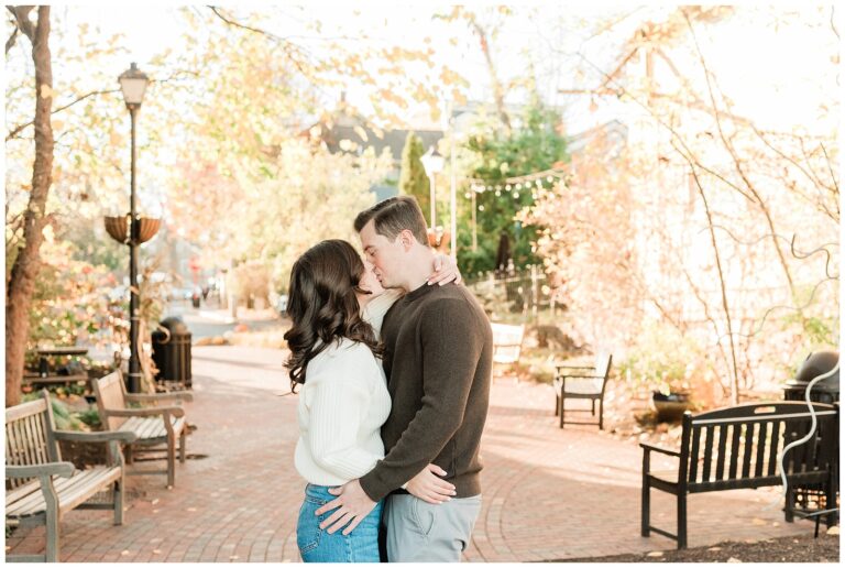 New Hope, PA Engagement Session | Ally & Paul - jenniferlarsenphoto.com