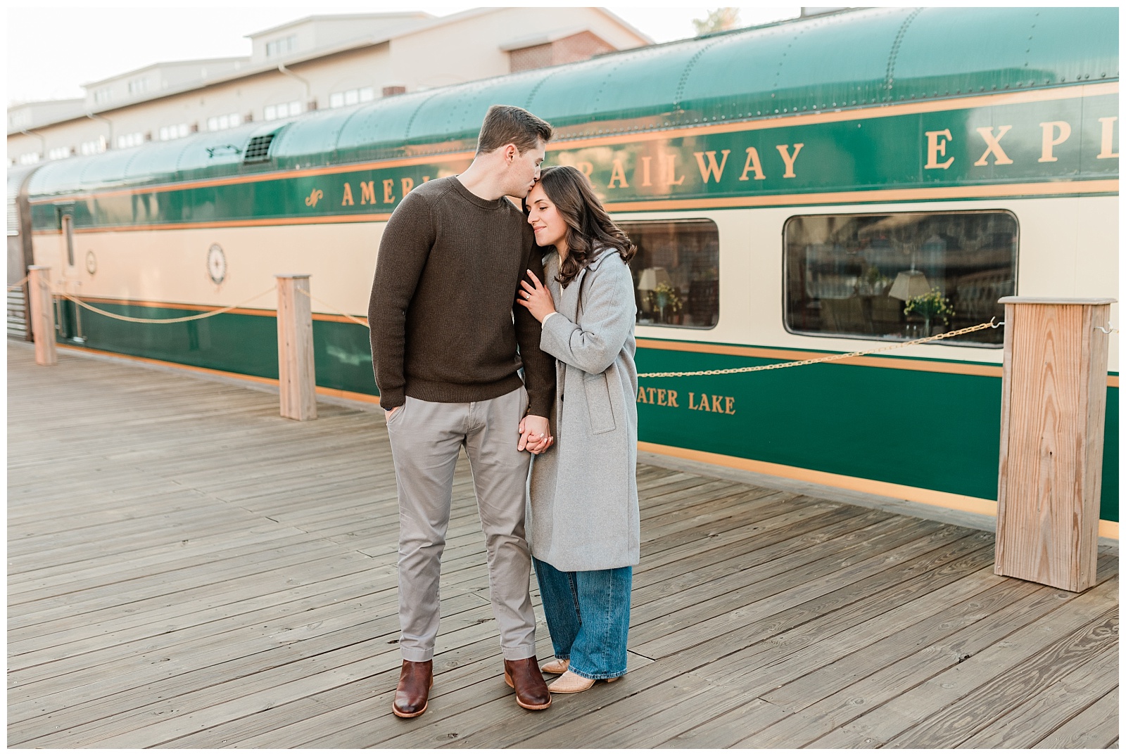 New Hope, PA Engagement Session | Ally & Paul - jenniferlarsenphoto.com
